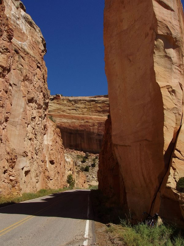 Cycling Colorado / Road_Cut_3.JPG